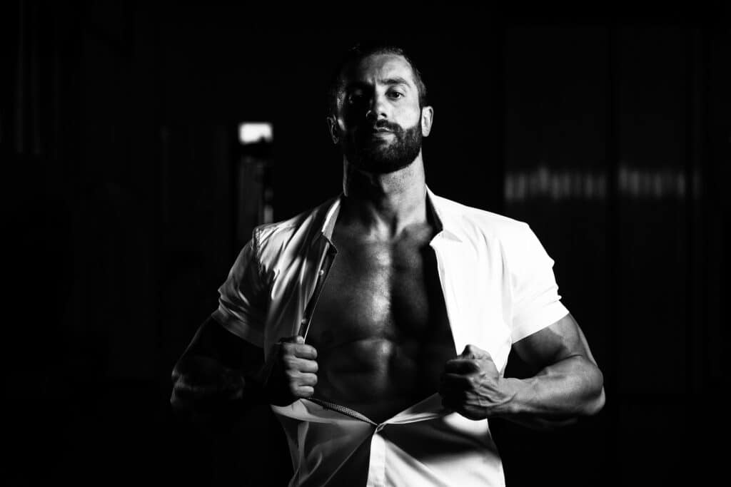 7 Best Chest Expanders in 2023 | Staying Alive